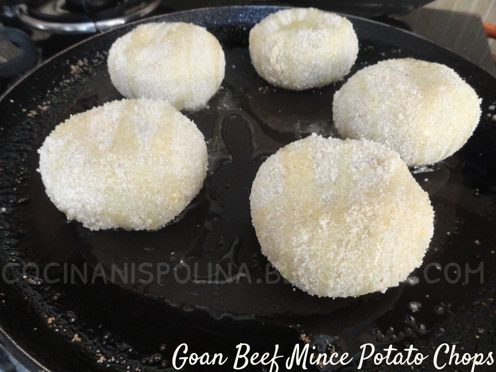 Cocinanispolina: {Recipe}Goan Beef Mince Potato Chops
