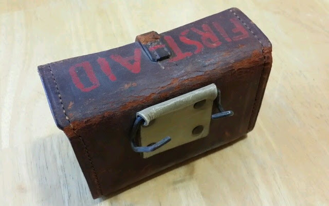 Marines In Forest Green: WWII BAR Leather Pouch Tool Modified with Hanger