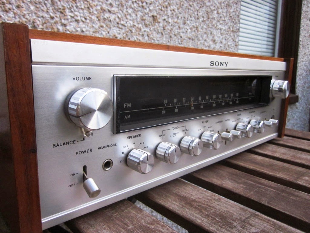 Speakerholic: Sony STR 7055 Receiver