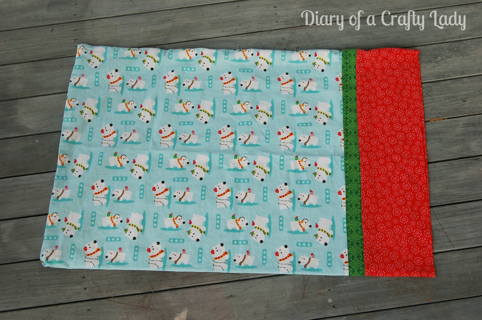 Diary of a Crafty Lady: Christmas Pillowcases