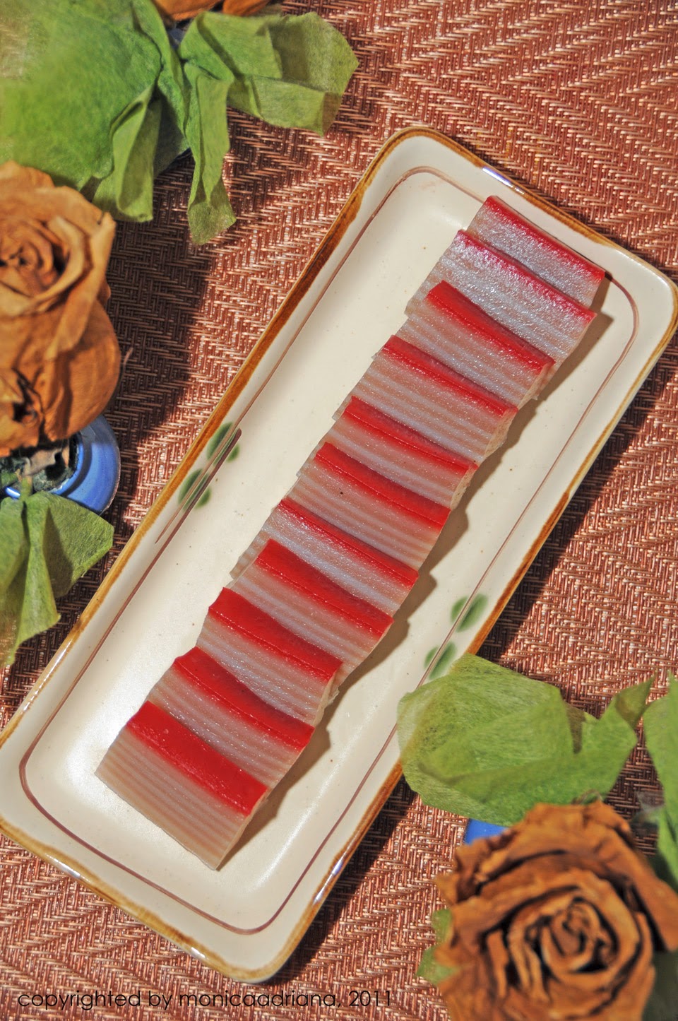 Mari Bermain di Dapur: indonesian thousand layer sticky cake - kue pepe