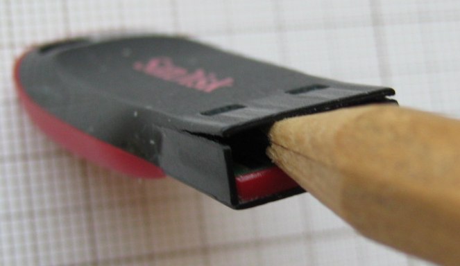 Common Emitter: Review: Sandisk Cruzer Blade 4GB USB drive