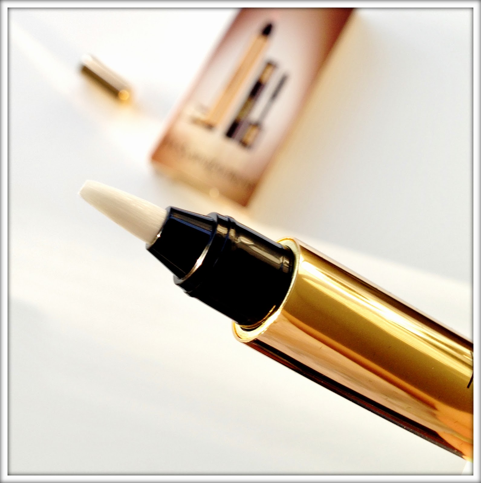 Beauty, Fashion, Shopping...: YSL Консилер Touche Eclat Radiant Touch №2