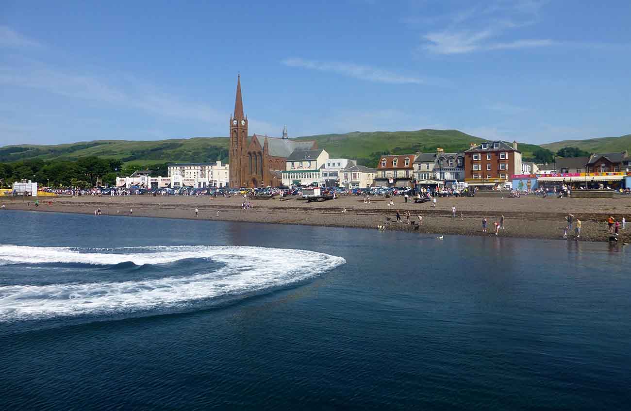 Alex and Bob`s Blue Sky Scotland: Millport. Walks on Great Cumbrae.