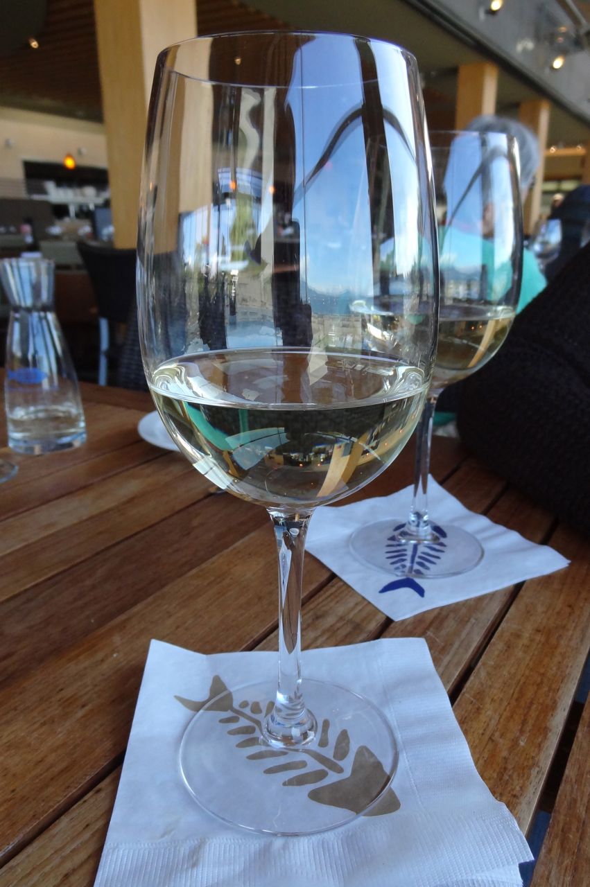 Scrumpdillyicious: The Boathouse in Kitsilano Beach