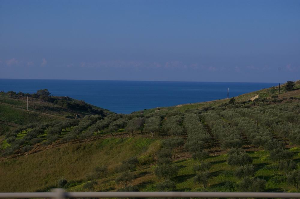 Kolmenimemees: Mandliõielõhnane ja apelsinimaitseline Sitsiilia 7 ...