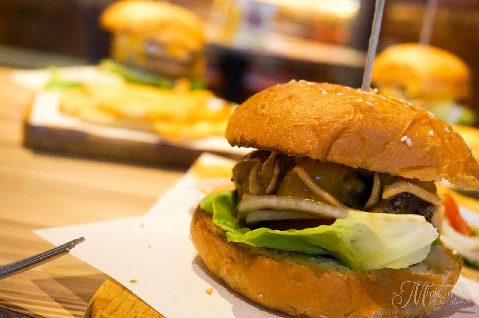 The Grind Burger Bar | U.S Fries & Burgers Fiesta - ♥Miriam MerryGoRound♥