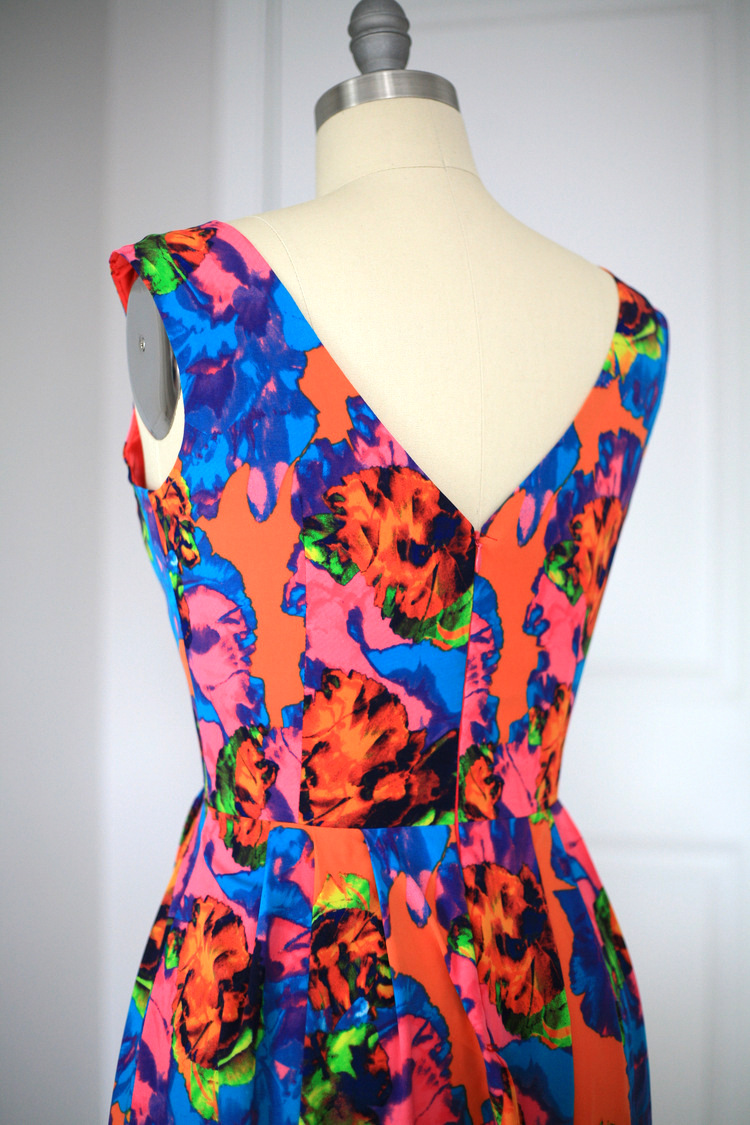 Colorful, playful party dress for an exciting anniversary party ...