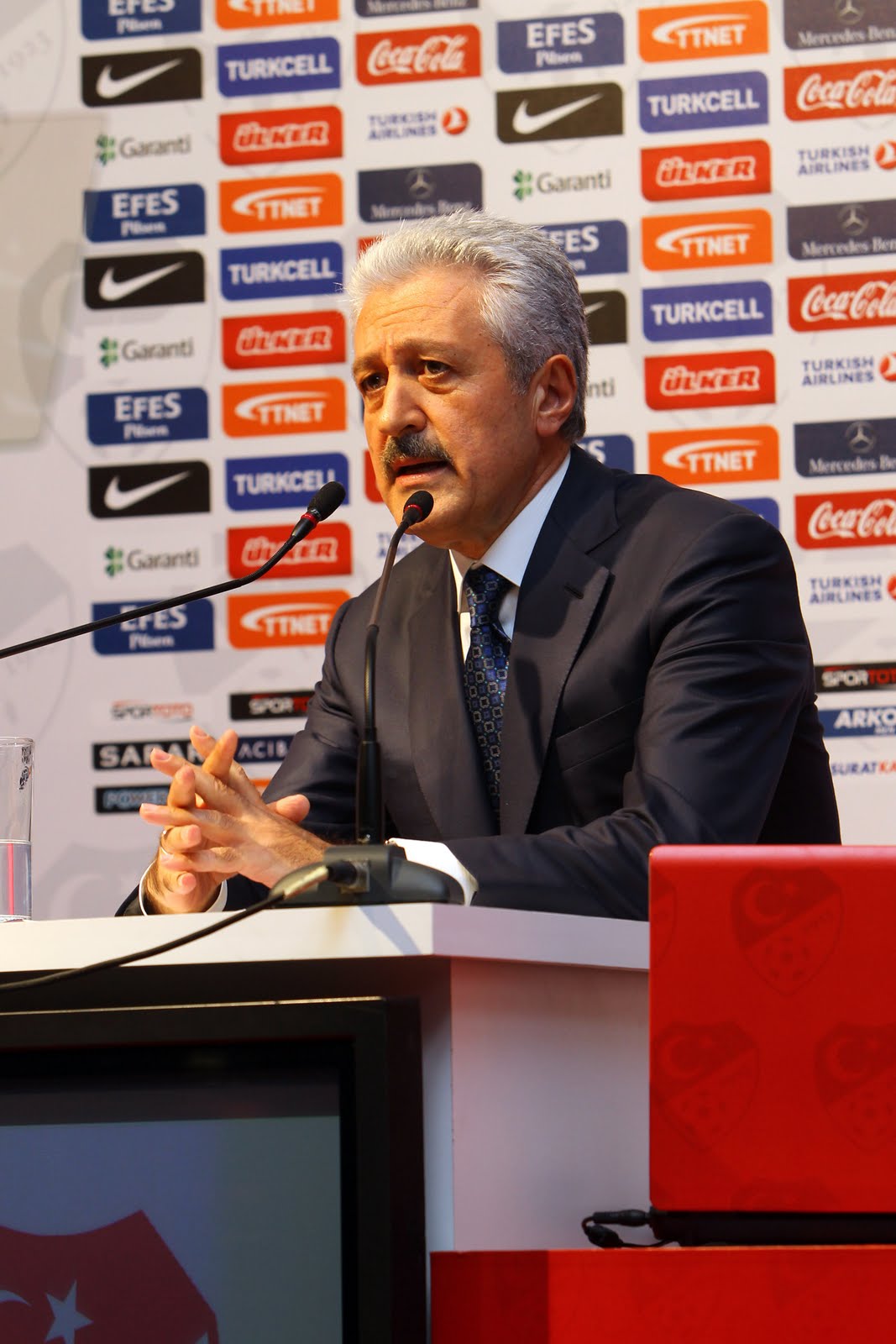 Turkish Football-Soccer by AHMET 'BOB' TURGUT: TURKISH FOOTBALL ...