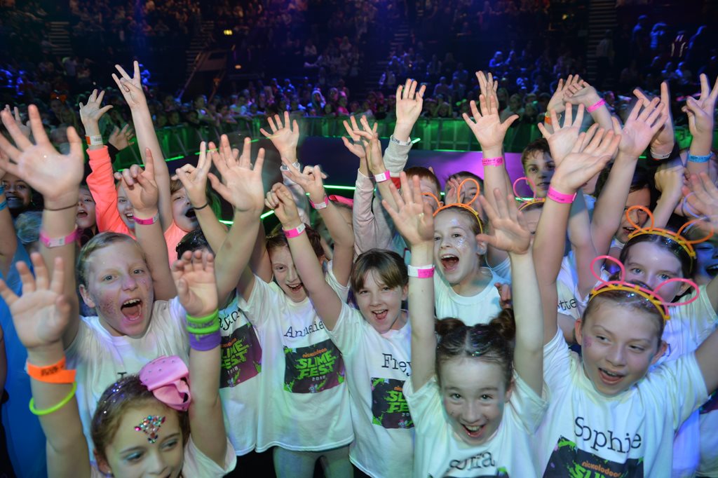 NickALive!: Kira Kosarin Joins Star-and-Slime-Studded Nickelodeon ...