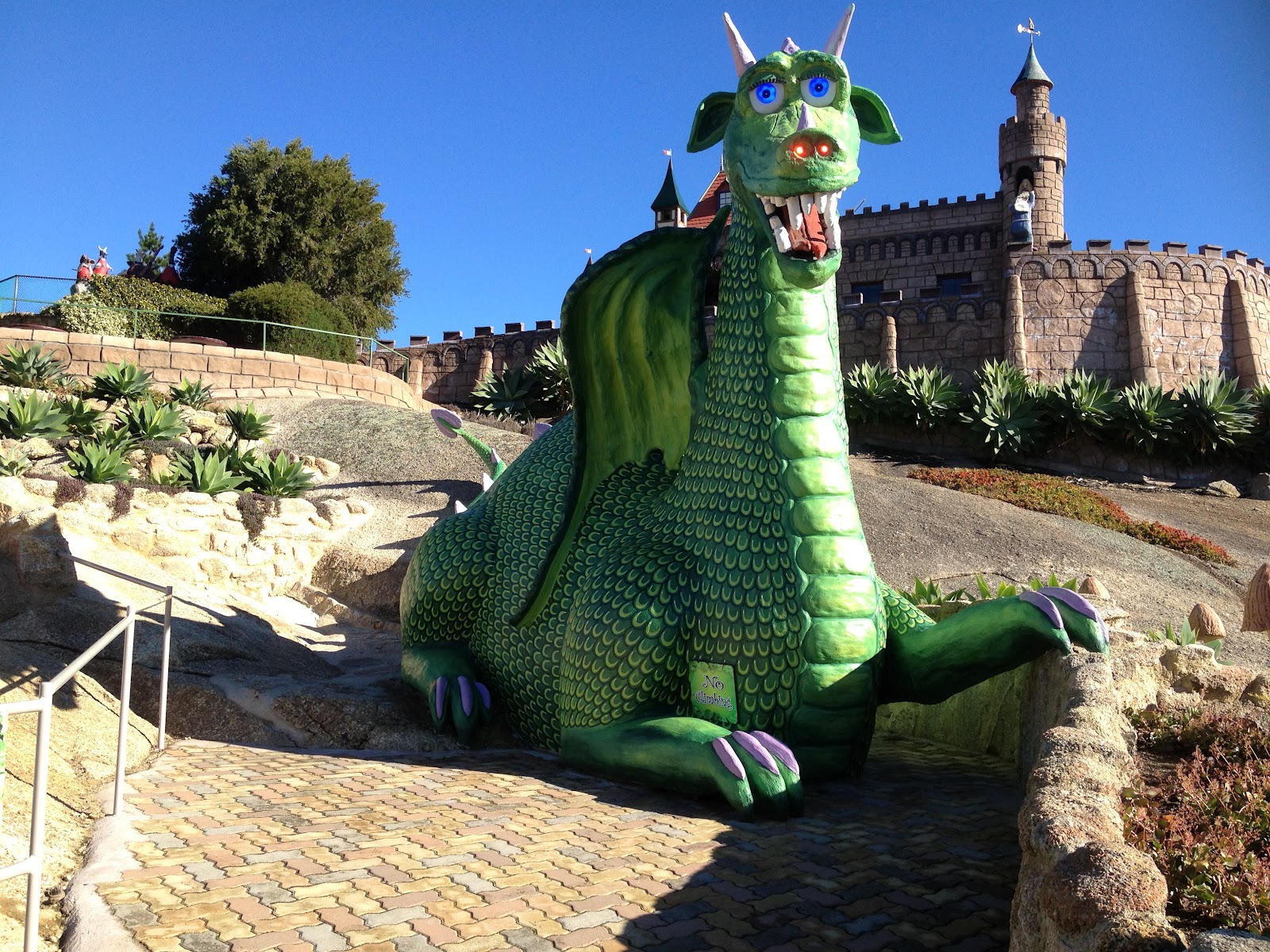 charbella stitching: Faery Tales and a Fairy Park