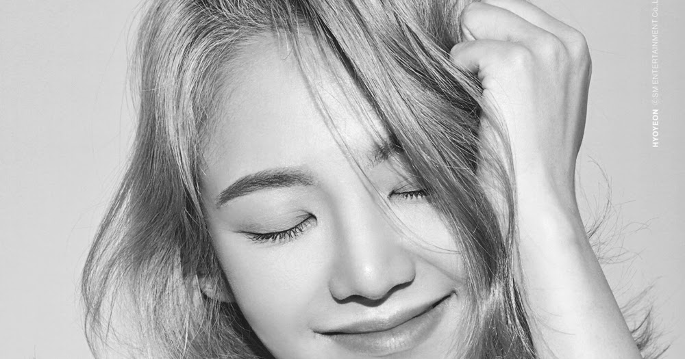 HYOYEON. Girls' Generation-Oh!GG 2019 SEASON'S GREETINGS - A4 Poster ...