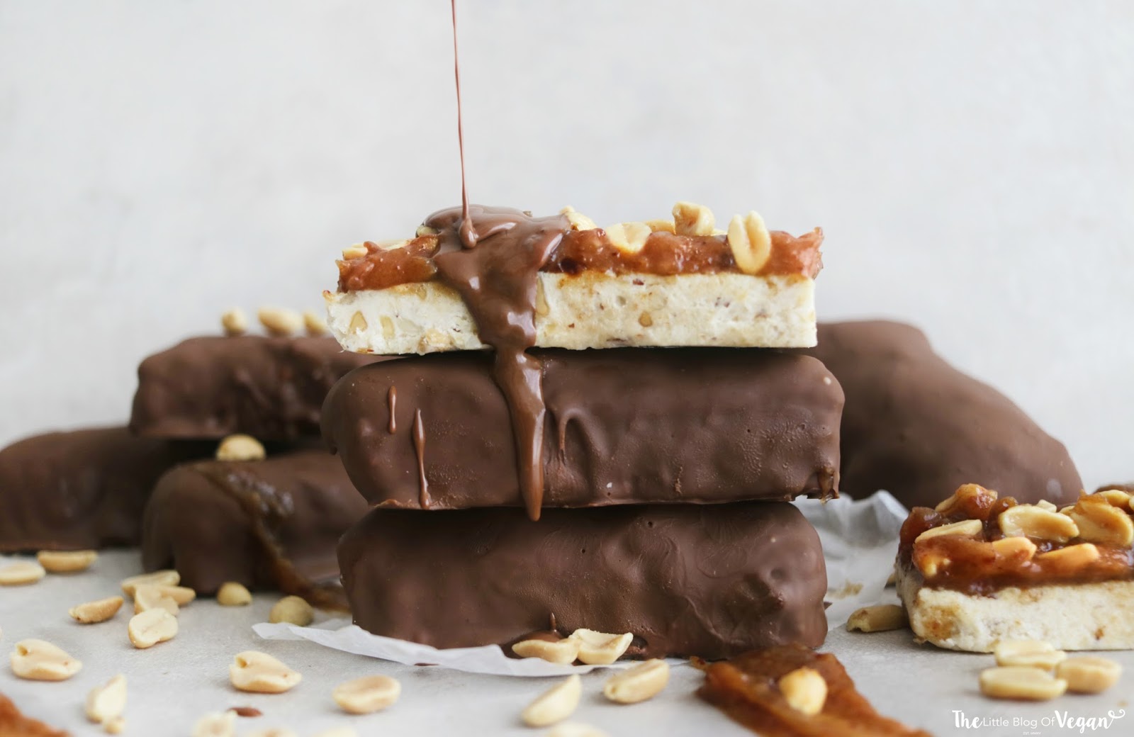 Healthy snickers bars recipe | The Little Blog Of Vegan