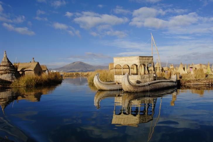 ellergy: THE INCREDIBLE FLOATING ISLANDS OF PERU