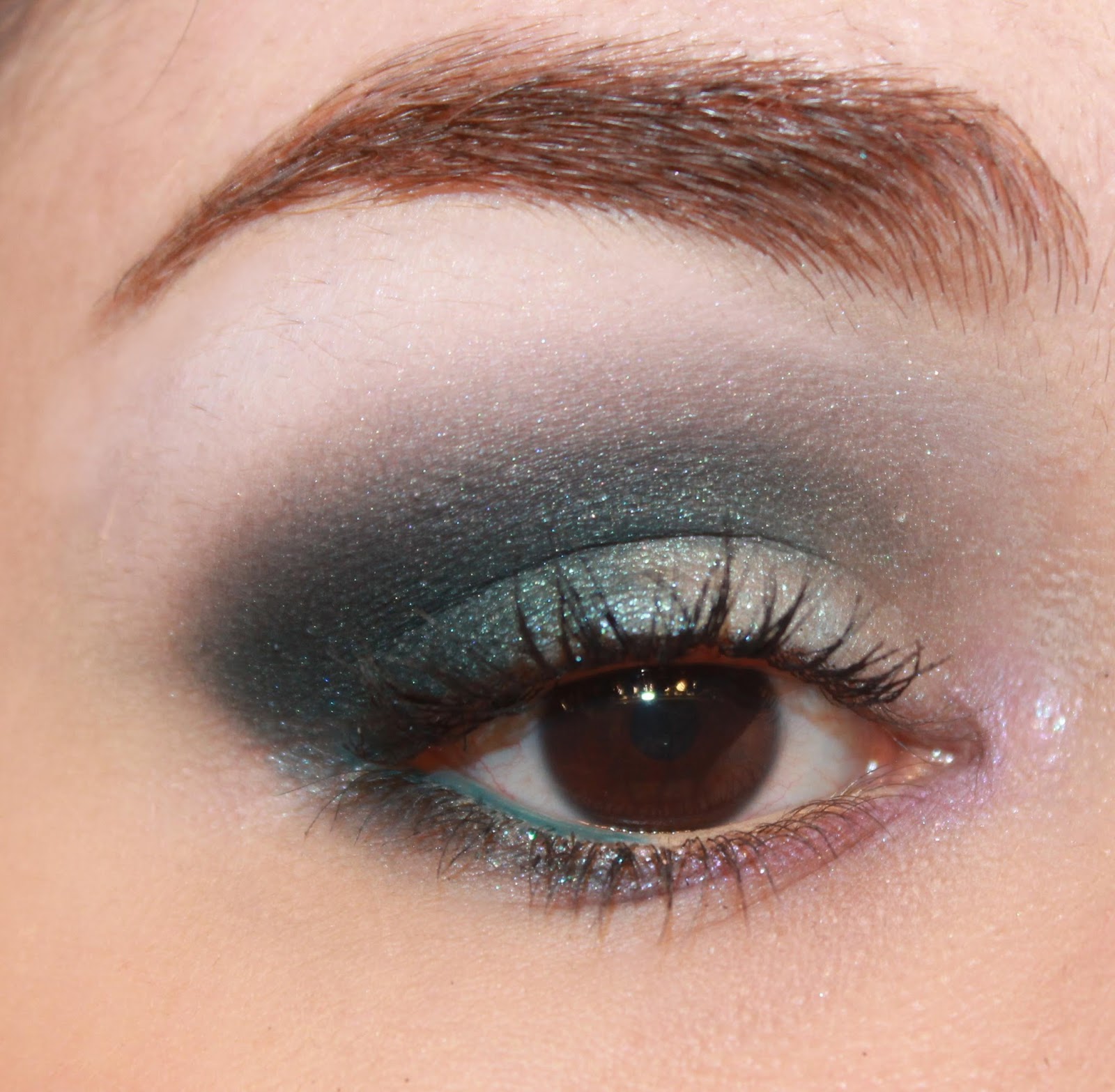 The Dark Side of Beauty: Tutorial: Evening Opulence (Ft. Revlon)