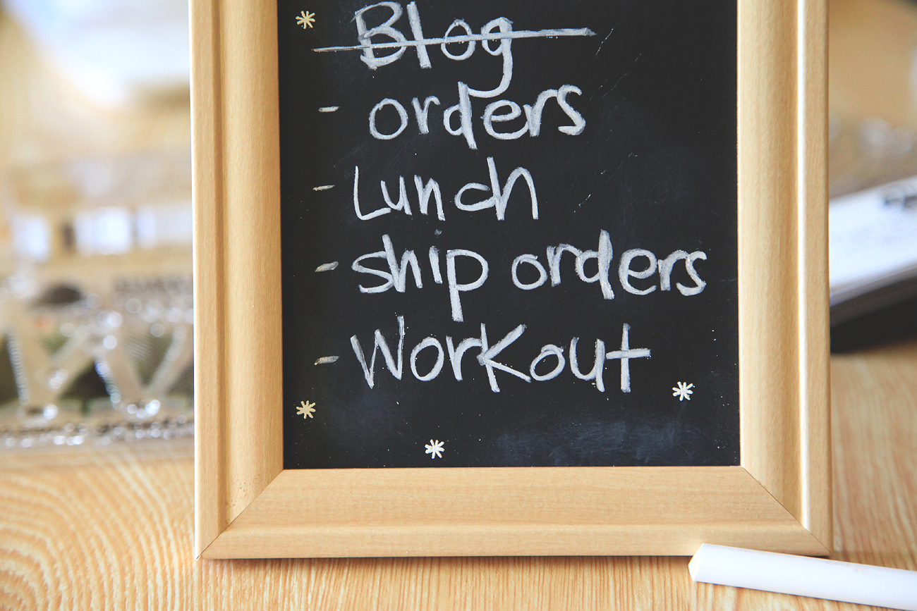 Unify Handmade: DIY Chalkboard To-Do List Frame