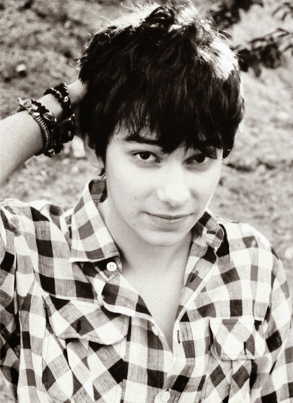 NOTICIAS Y EFEMERIDES MUSICALES Y DEL CINE: DEVON BOSTICK, UN 13 DE ...