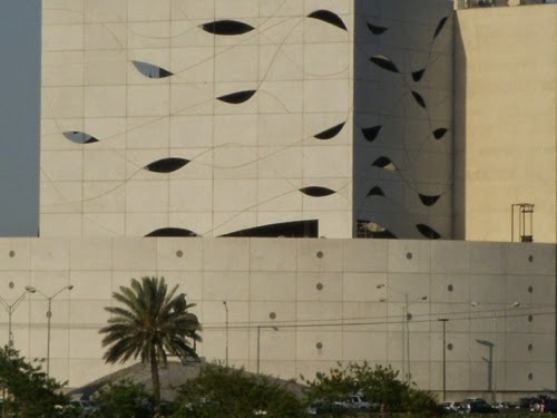 Edificio Cemex en Monterrey | Augusto Quijano + Javier Muñoz Menéndez ...
