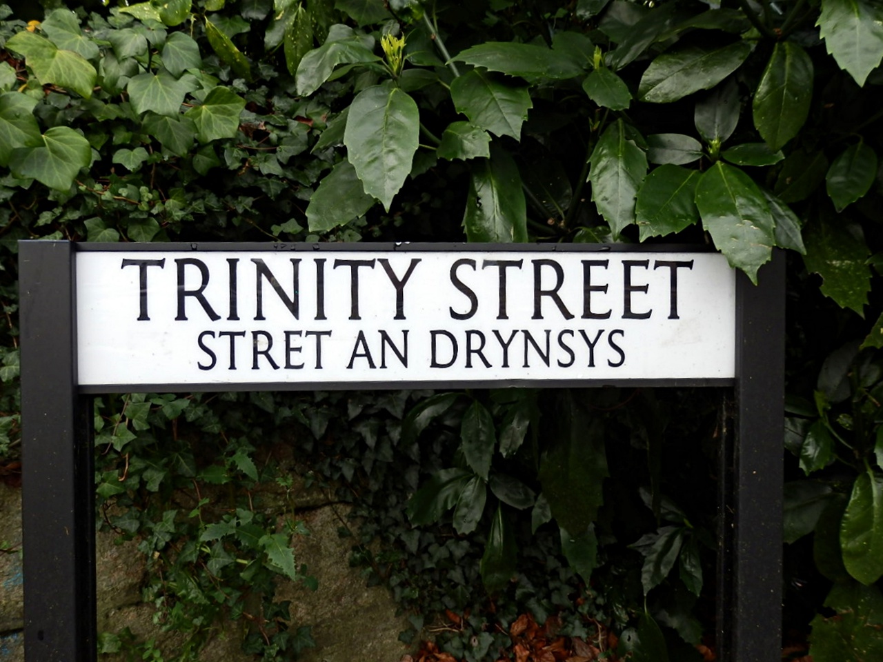 Mike's Cornwall: Road Names and the Cornish Language