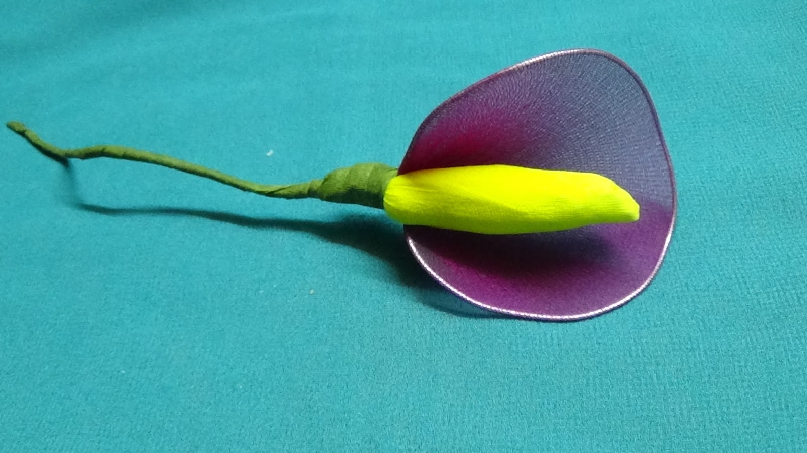 Stocking flowers as they are: How to make a calle lily - an easy ...