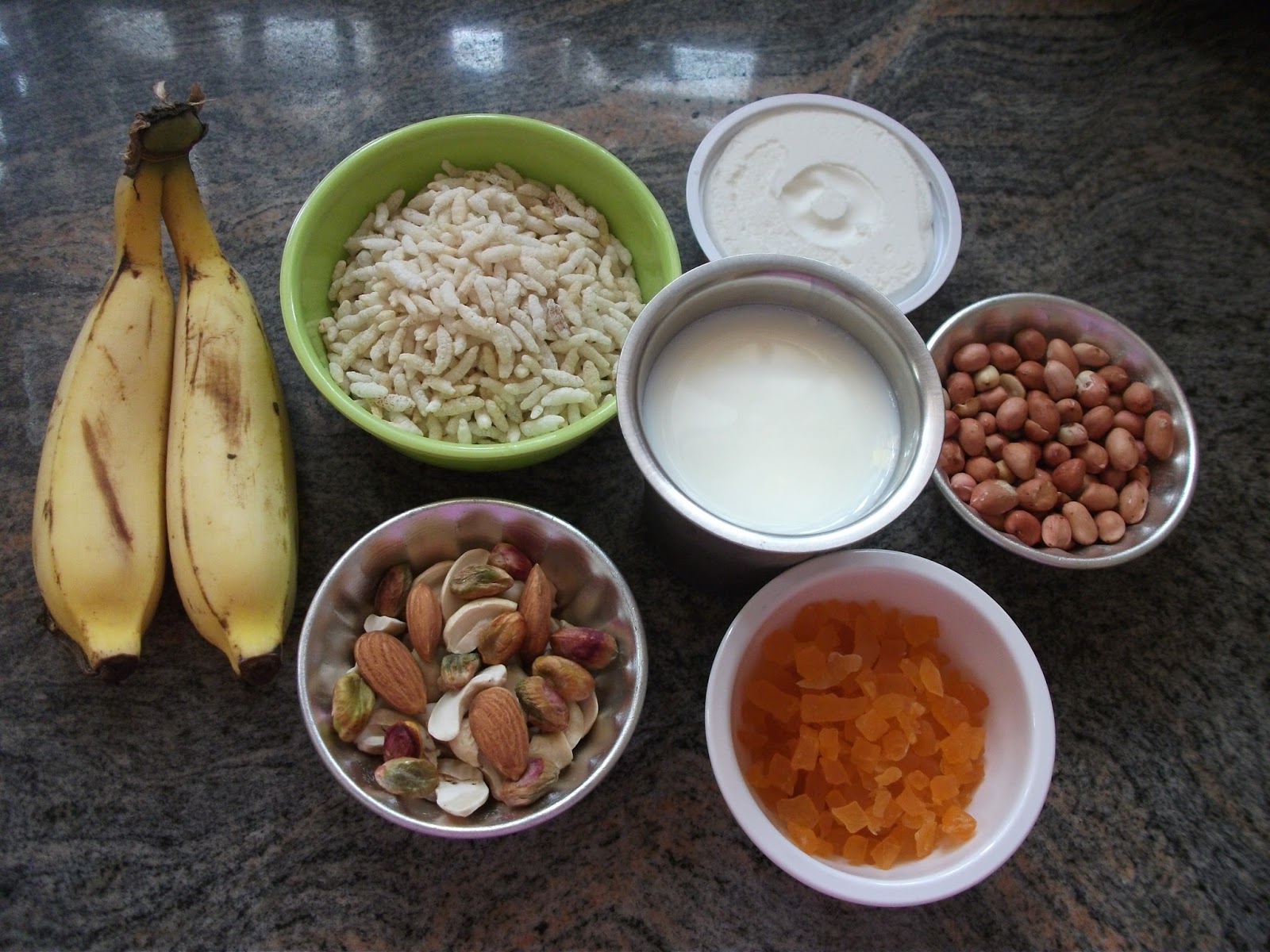 Sangita's Cookbook: Kerala Special Dessert - Aval Milk Recipe