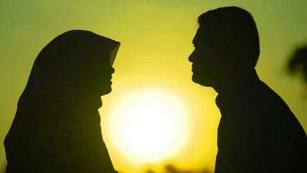 MENJALANI HUBUNGAN DENGAN PACARAN ALA SANTRI - PENA PUTIH