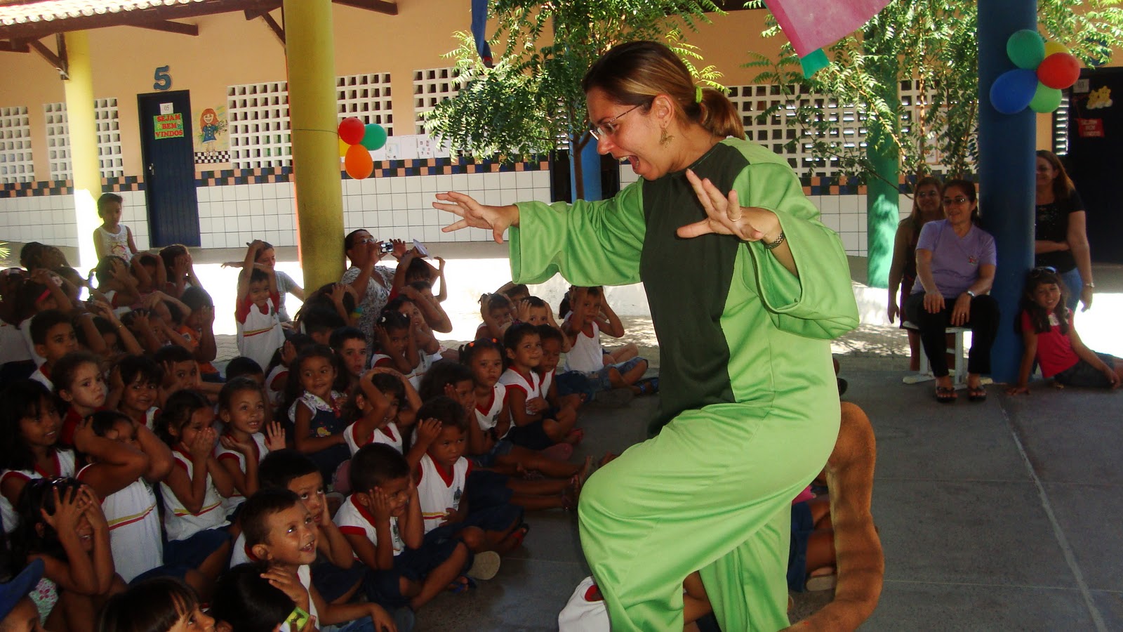 A Escola Mariza Mendes tem como missão: Amar, Educar e Cuidar: Abertura ...