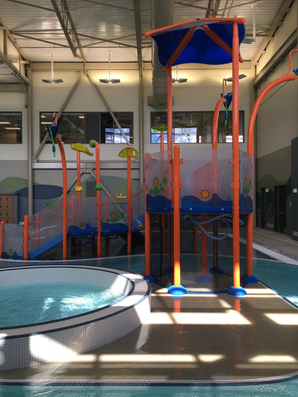 Play St. Louis: Bridgeton Indoor Pool, Bridgeton