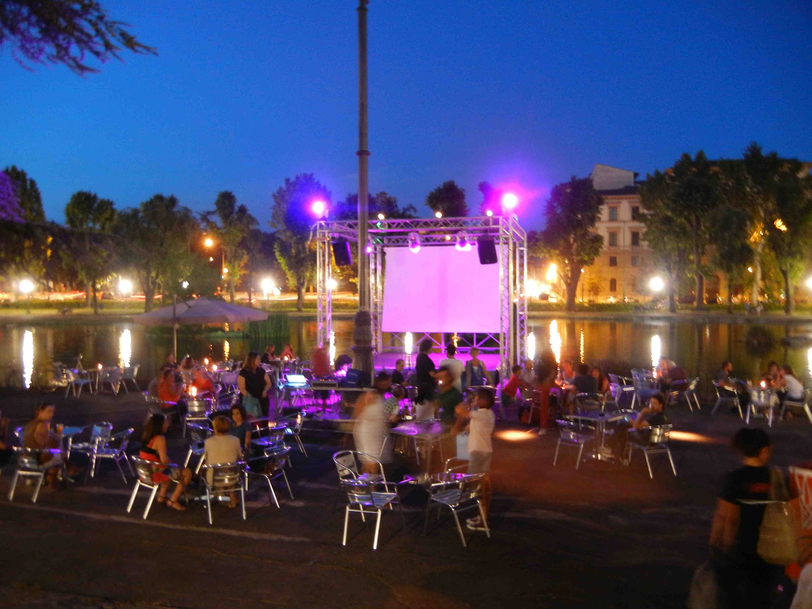 Io Amo Firenze: Ma tu guarda quanta gente all'OFF bar
