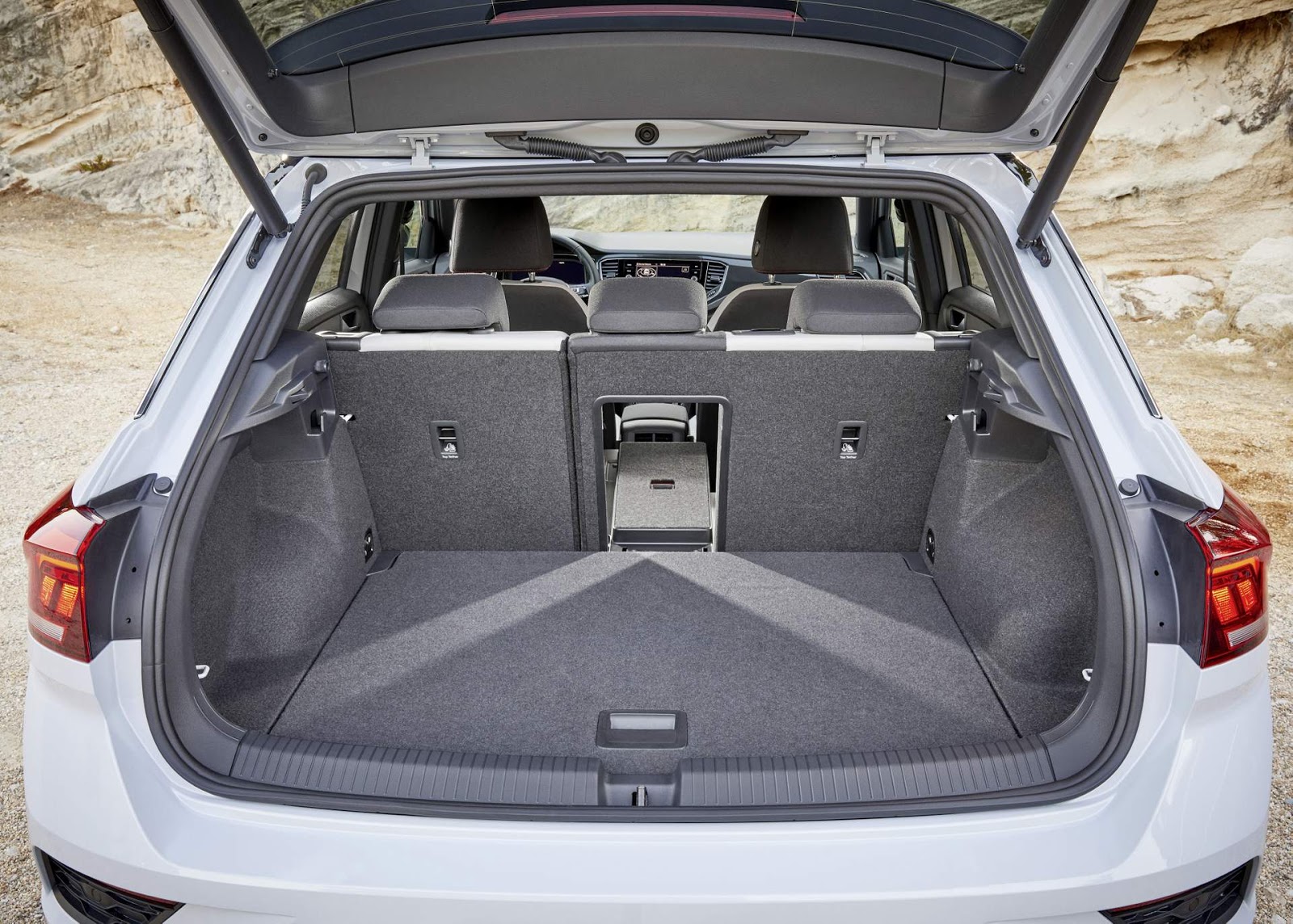 Volkswagen T-ROC: SUV referencial em design e dinâmica