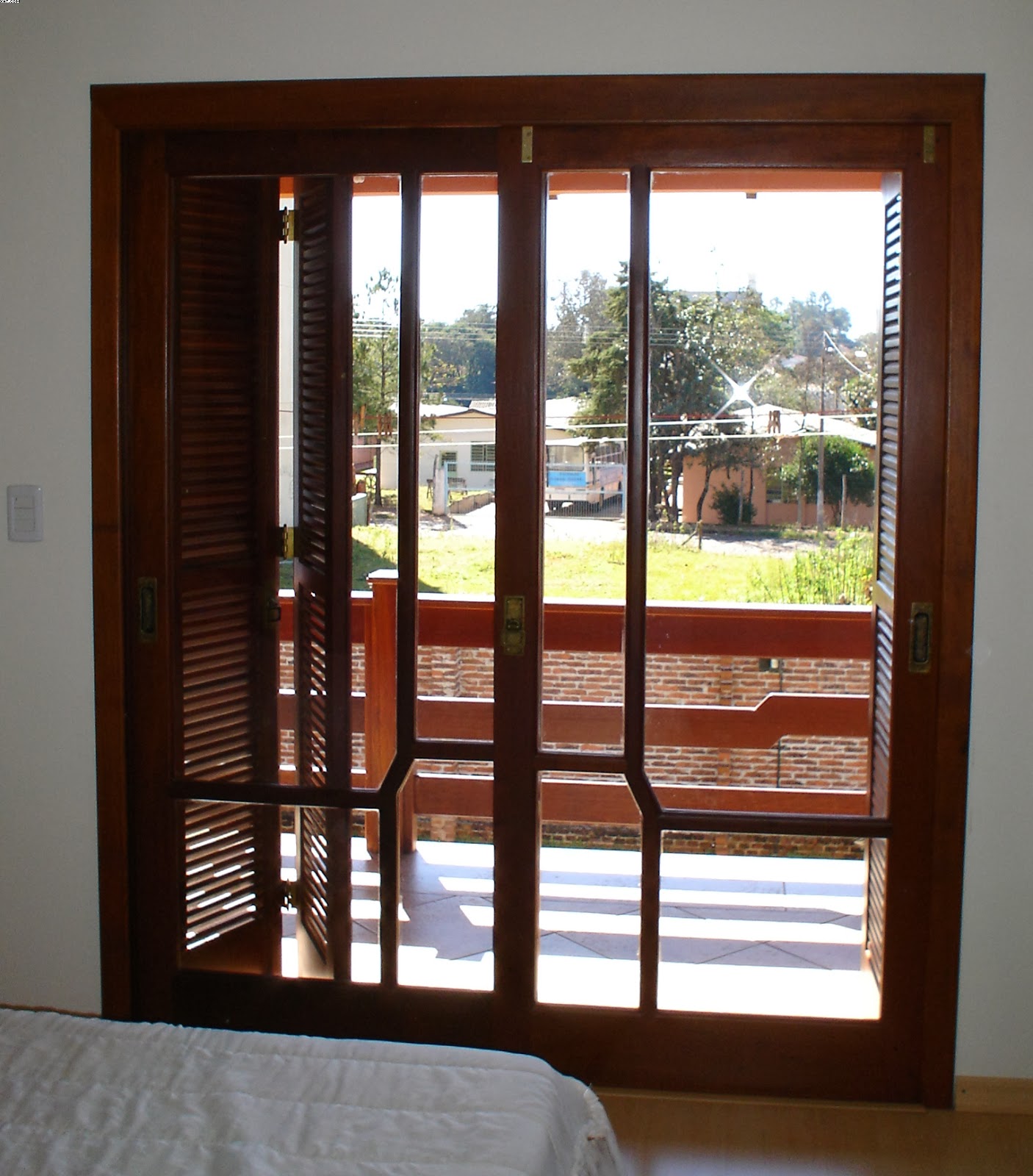 RJ Comércio e Representações: Portas Janela