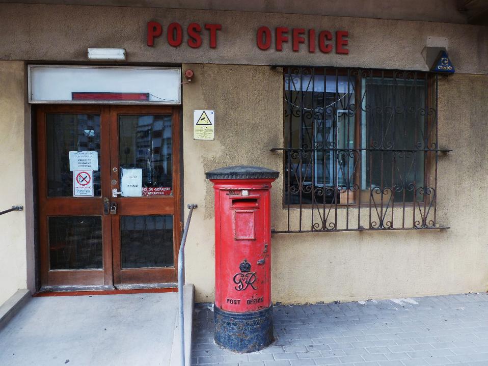 Gulfmann Stamps Collection: GIBRALTAR ~ Gibraltar Post Office