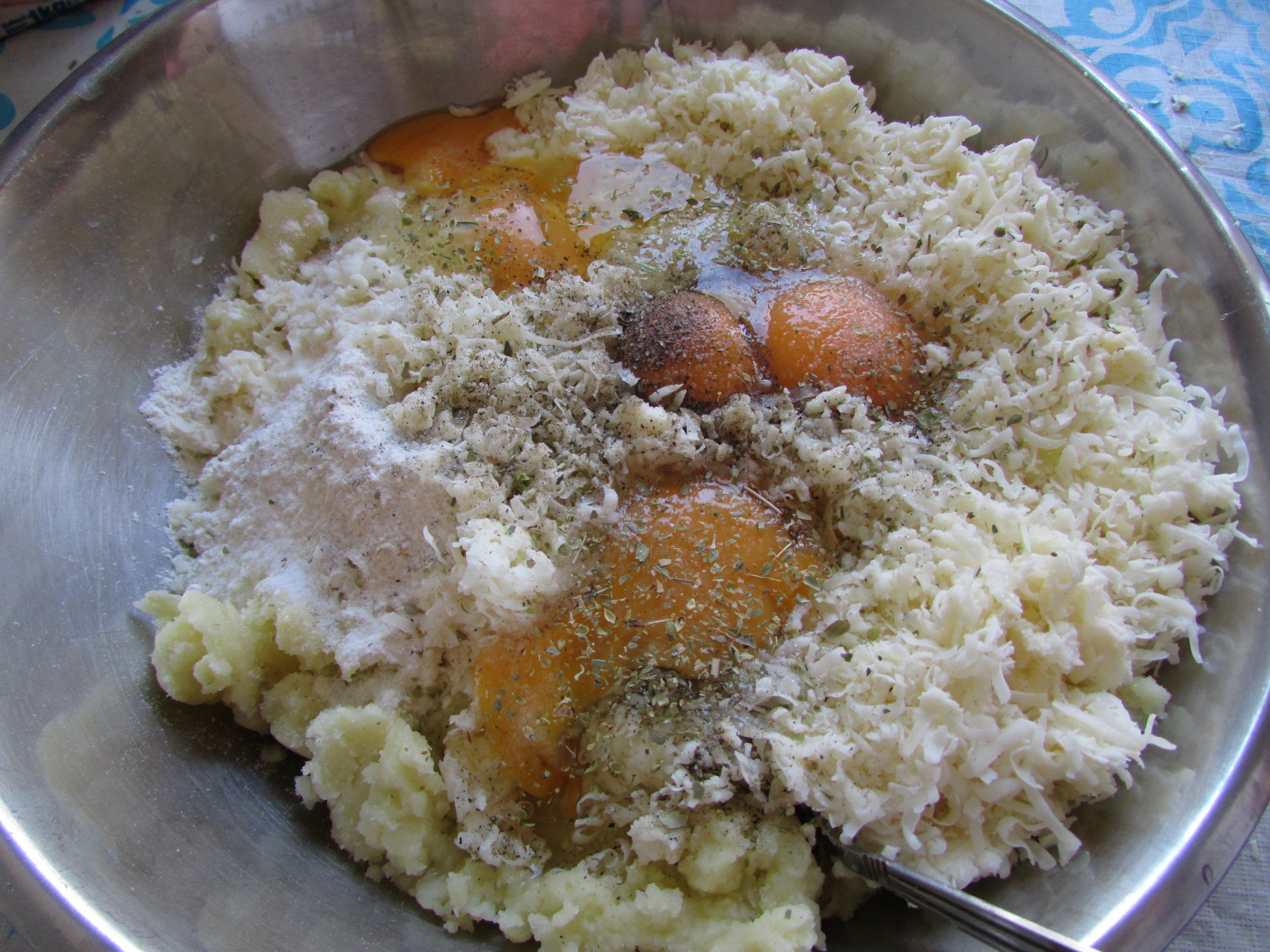 Pitaroudia patatena, czyli placki ziemniaczane po rodyjsku