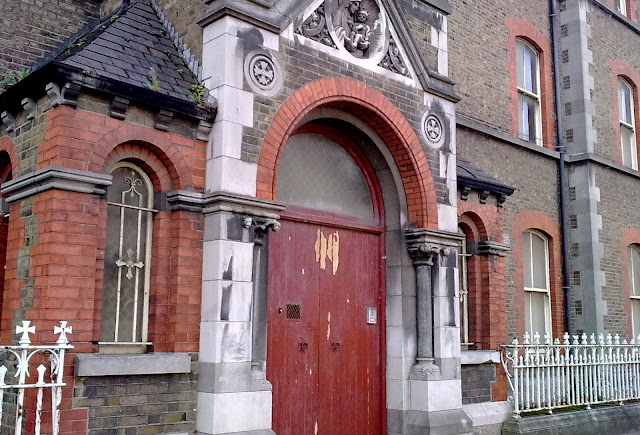 JOURNEYS THROUGH TIME: "Laundry" Performing The Story Of Ireland's ...