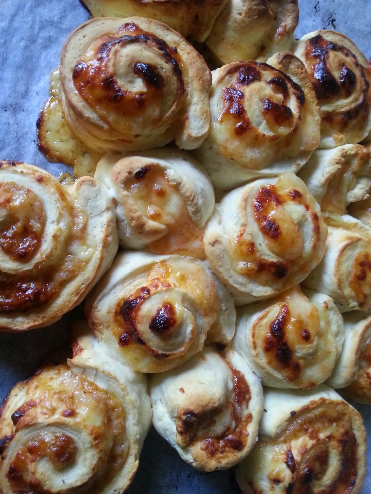 Sweet Chilli Cheese Scrolls