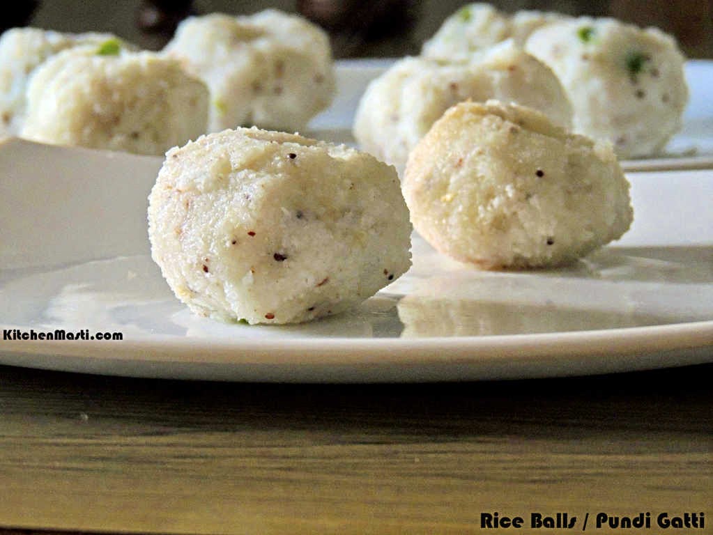 Rice Balls / Pundi gatti / Akki Tari Kadubu Recipe | Vegetarian Recipes