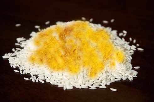 Mangalakshata in Hinduism – Rice or Grain mixed with Kumkum and ...