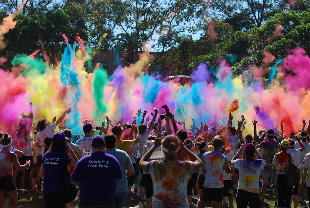 Lucy and The Runaways: The Happiest 5K on the Planet: The Swisse Color ...
