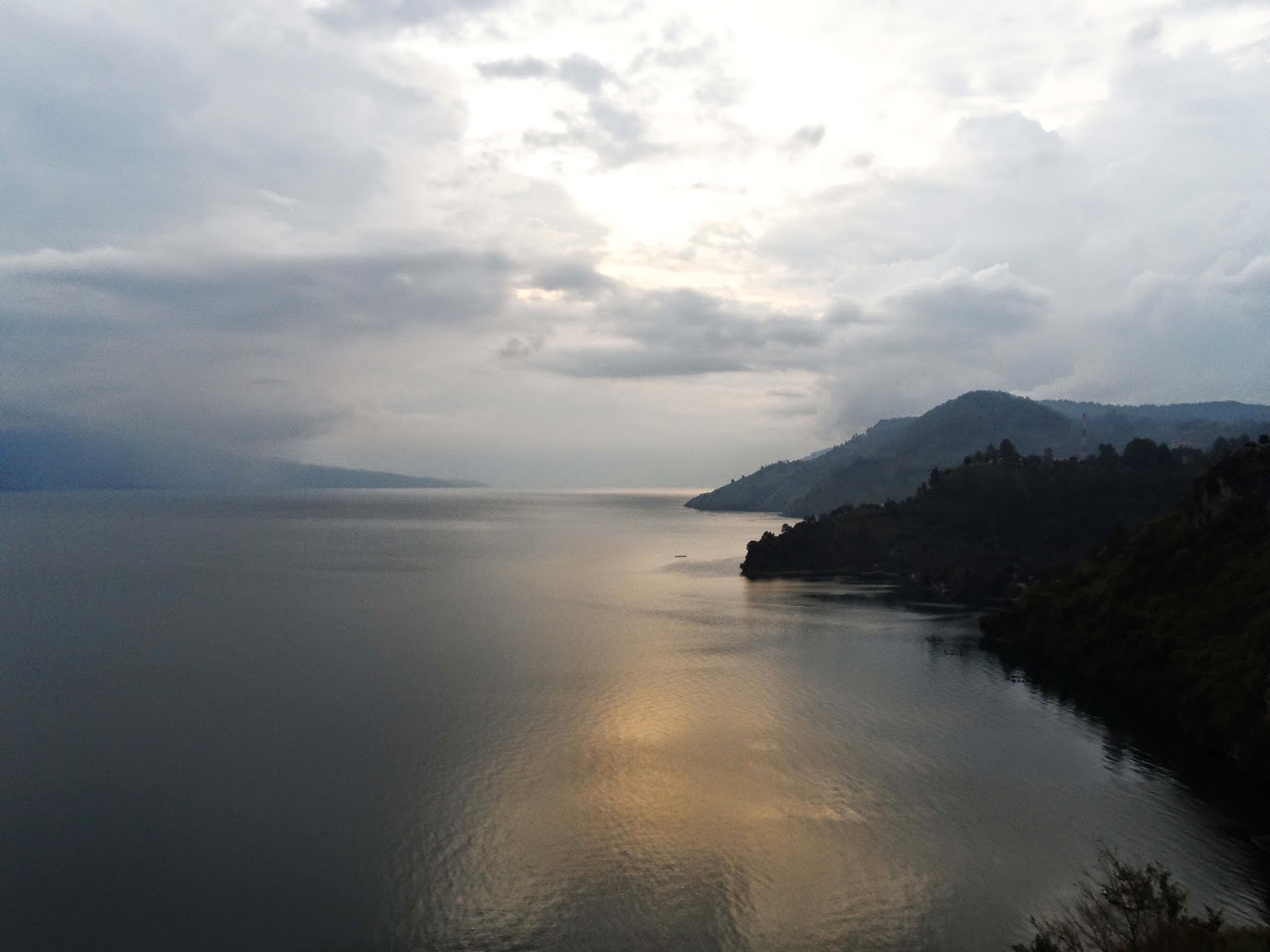 The Uber Journey..: Perjalananan Kualanamu - Parapat - Medan