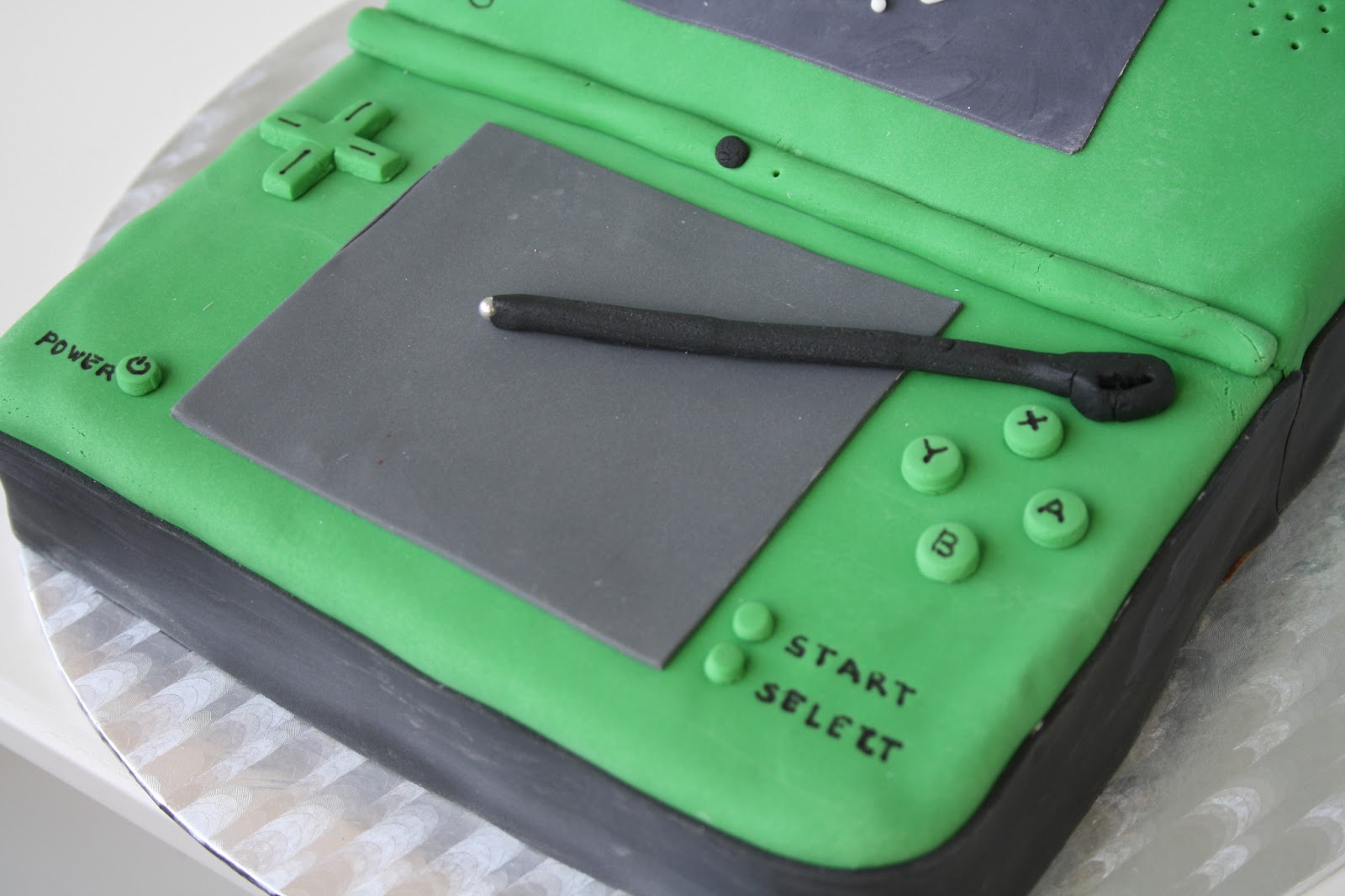 Belen cakes and cookies: Tarta fondant Nintendo DS