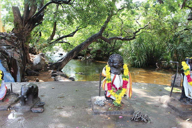 Tamilnadu Tourism: Sorimuthu Ayyanar Temple, Karaiyar – The Temple