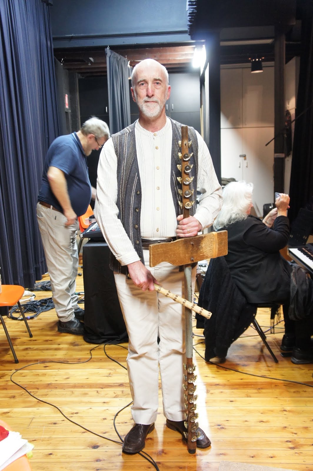 The Bush Music Club: The lagerphone - origins & examples