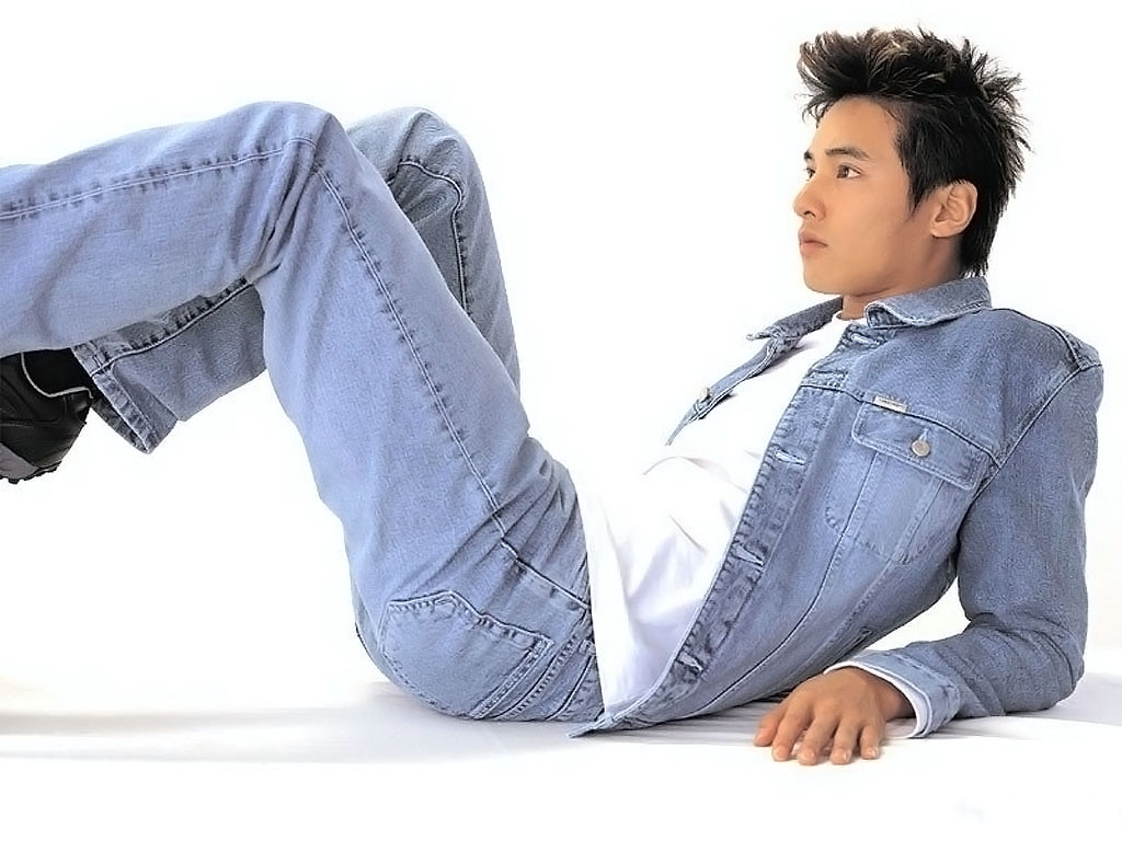 Biodata dan Profil Won Bin Lengkap