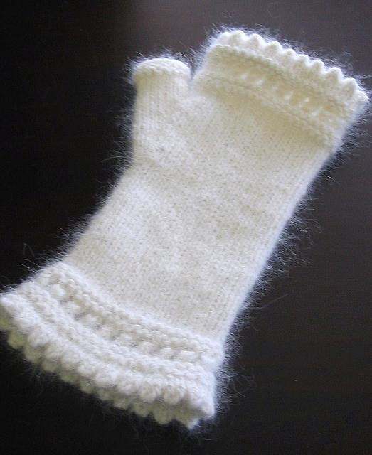 Tina's handicraft : 29 designs for gloves