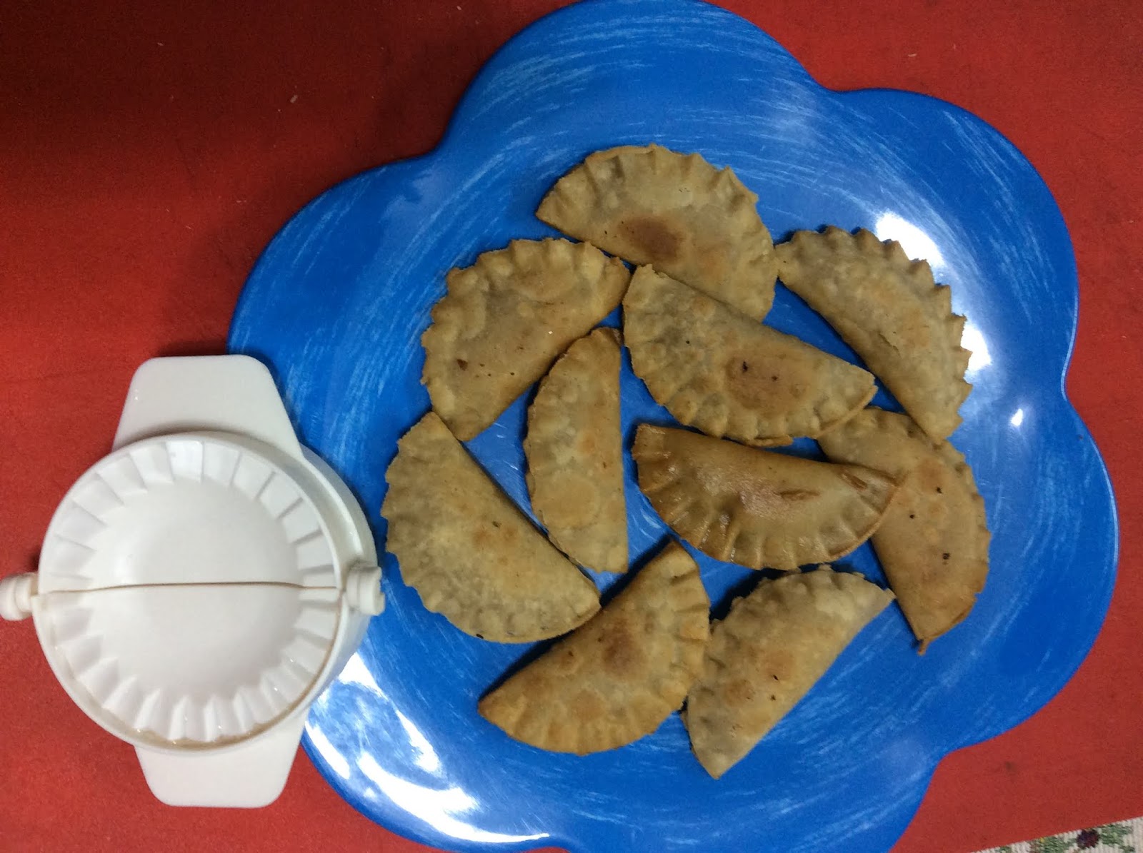 Cookin' Time: GUJYIA : Traditional sweet of Holi festival