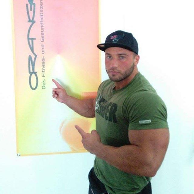 LA PERFECTION FAITE HOMME