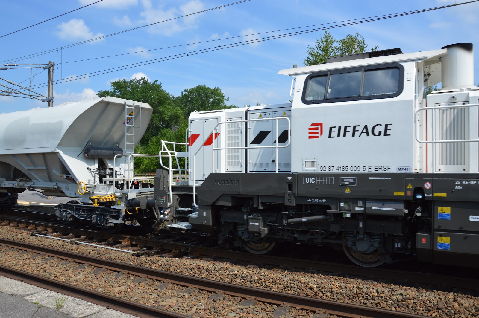 LA PASSION DU TRAIN: DE 18 Eiffage Rail par Laurent et PV