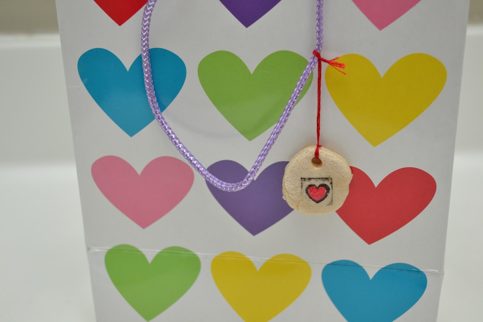 DIYs by Megi D.: Tags for your Bags