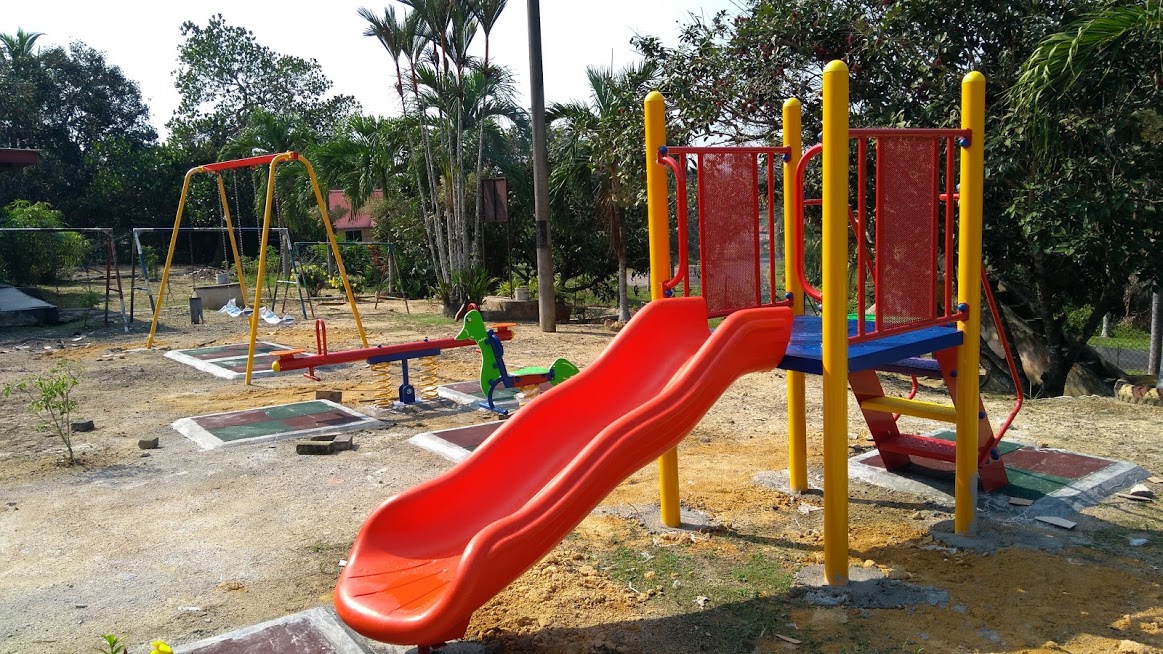 AZAM PERKASA RESOURCES SDN BHD: Alat Permainan Taman (Playground) Kanak ...
