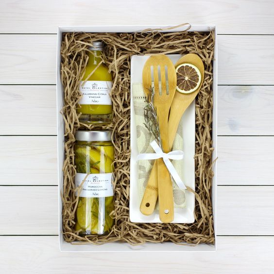 DIY Gifts: 20 Foodies Gift Kit Ideas - Nature Whisper